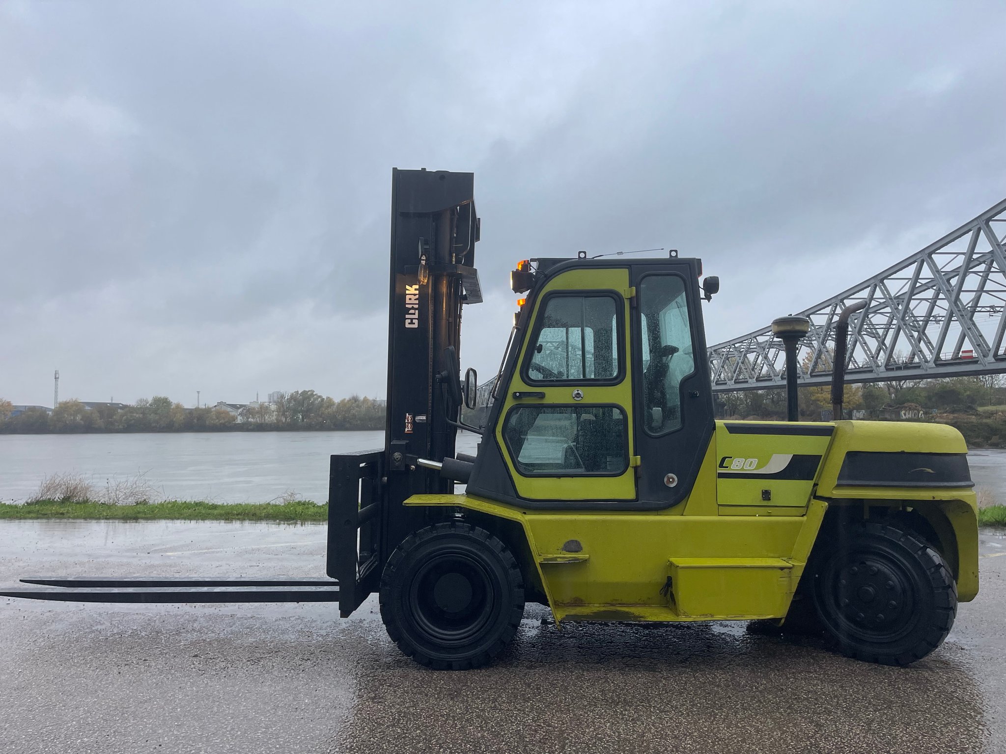 Chariot élévateur diesel Clark C80D à vendre sur Loutz