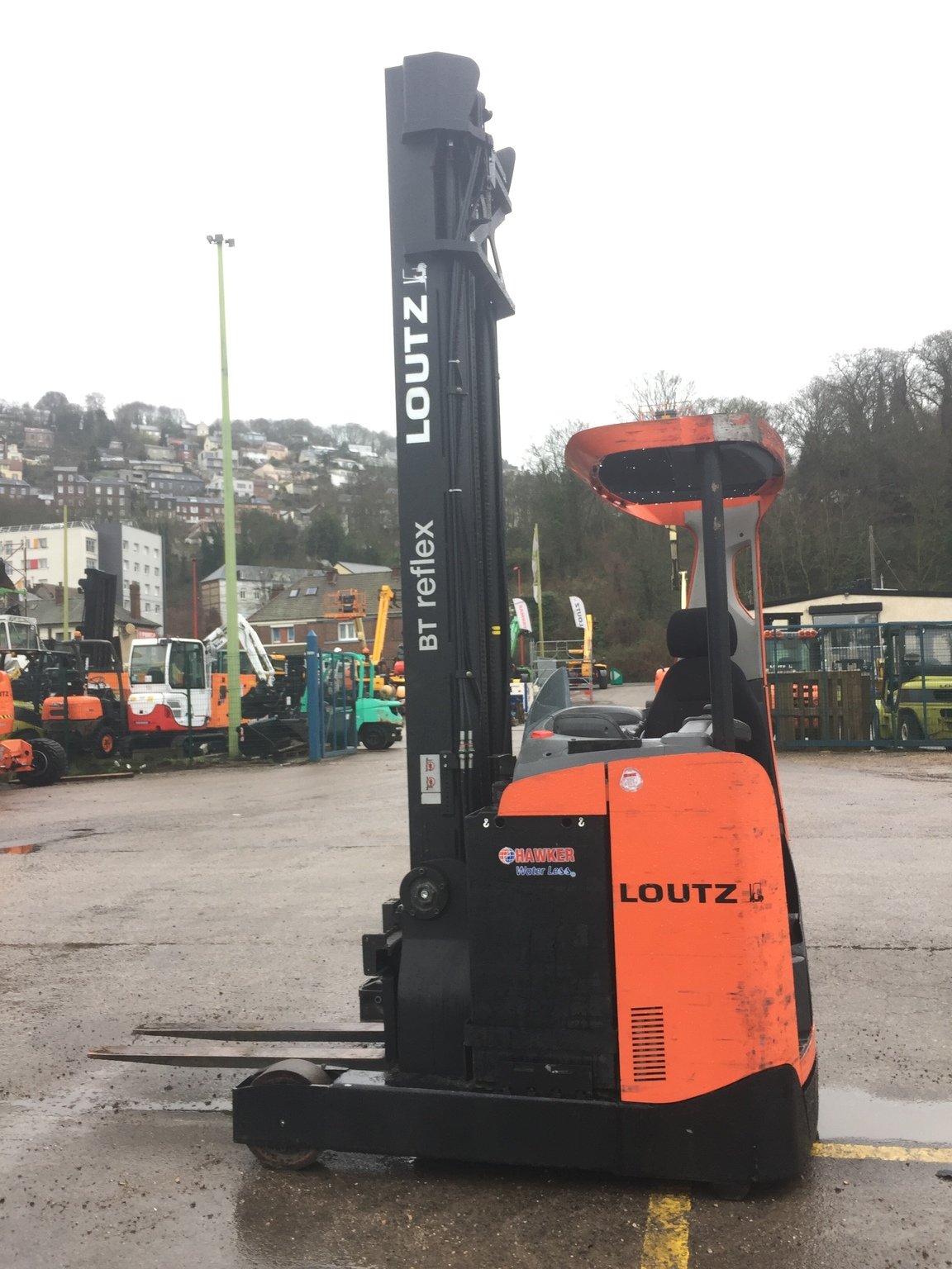 Chariot à mât rétractable BT RRE160 à vendre sur Loutz